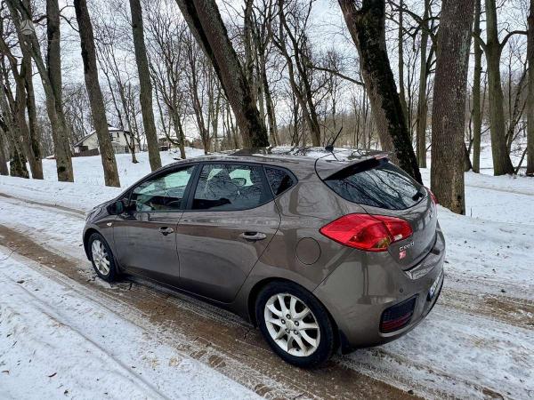 Brūns Kia Ceed 2016 Viļņa, ar dzinēja tilpumu 1.40 L un nobraukumu 254 tūkst. km par 5555 €, foto 7 vietnē AUTOMOTO.COM.LV