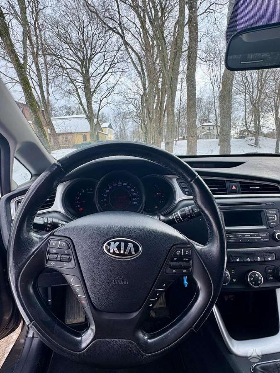 Brūns Kia Ceed 2016 Viļņa, ar dzinēja tilpumu 1.40 L un nobraukumu 254 tūkst. km par 5555 €, foto 10 vietnē AUTOMOTO.COM.LV