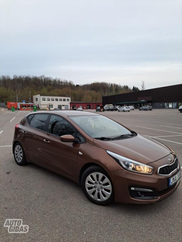Brūns Kia Ceed 2016 Viļņa, ar dzinēja tilpumu 1.40 L un nobraukumu 166 tūkst. km par 6490 €, foto 1 vietnē AUTOMOTO.COM.LV
