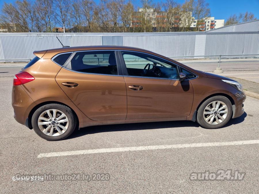 Brūns Kia Ceed 2016 Tallina, ar dzinēja tilpumu 1.60 L un nobraukumu 131 tūkst. km par 9600 €, foto 5 vietnē AUTOMOTO.COM.LV
