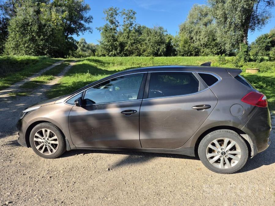 Brūns Kia Ceed 2017 Rīga, ar dzinēja tilpumu 1.60 L un nobraukumu 292 tūkst. km par 5200 €, foto 3 vietnē AUTOMOTO.COM.LV