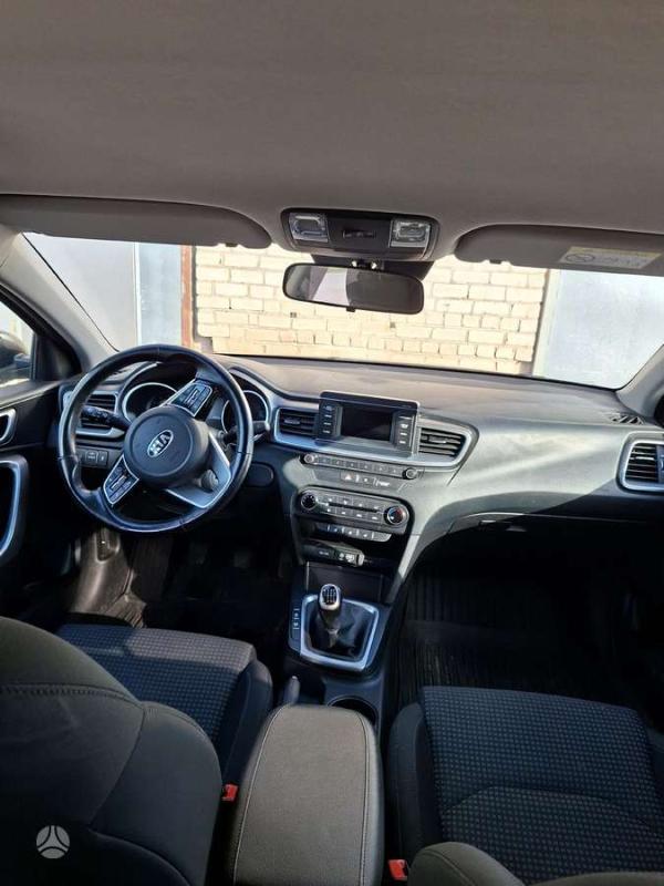 Brūns Kia Ceed 2018 Telšiai, ar dzinēja tilpumu 1.00 L un nobraukumu 72 tūkst. km par 9150 €, foto 11 vietnē AUTOMOTO.COM.LV