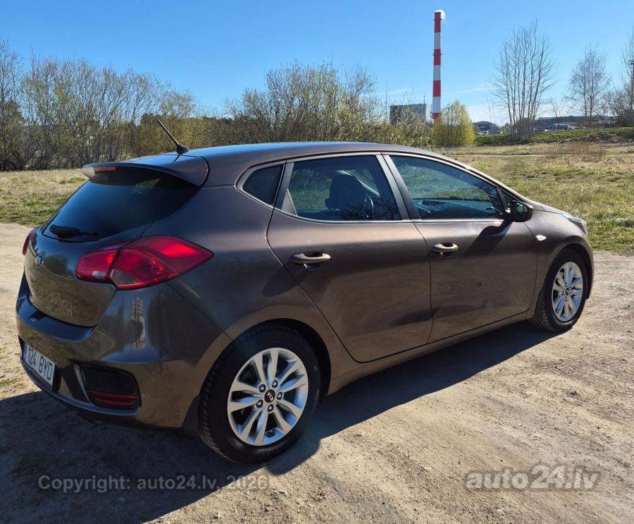 Brūns Kia Ceed 2018 Tallina, ar dzinēja tilpumu 1.60 L un nobraukumu 153 tūkst. km par 7990 €, foto 4 vietnē AUTOMOTO.COM.LV