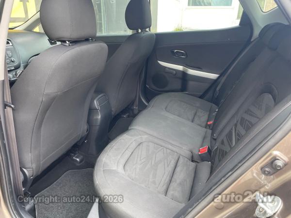 Brown Kia Ceed 2018 in Tallinn, with an engine capacity of 1.60 L and mileage of 153 thousand km for 7990 €, photo 10 on AUTOMOTO.COM.LV