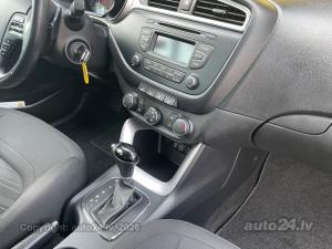 Brown Kia Ceed 2018 in Tallinn, with an engine capacity of 1.60 L and mileage of 153 thousand km for 7990 €, photo 15 on AUTOMOTO.COM.LV