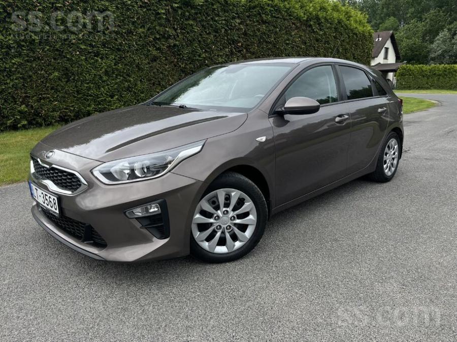 Brown Kia Ceed 2018 in Riga, with an engine capacity of 1.60 L and mileage of 148 thousand km for 7450 €, photo 1 on AUTOMOTO.COM.LV
