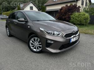 Brown Kia Ceed 2018 in Riga, with an engine capacity of 1.60 L and mileage of 148 thousand km for 7450 €, photo 4 on AUTOMOTO.COM.LV