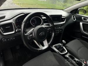 Brown Kia Ceed 2018 in Riga, with an engine capacity of 1.60 L and mileage of 148 thousand km for 7450 €, photo 9 on AUTOMOTO.COM.LV