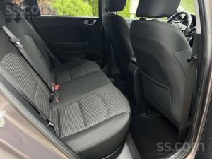 Brown Kia Ceed 2018 in Riga, with an engine capacity of 1.60 L and mileage of 148 thousand km for 7450 €, photo 13 on AUTOMOTO.COM.LV