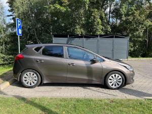 Brown Kia Ceed 2018 in Vilnius, with an engine capacity of 1.58 L and mileage of 203 thousand km for 4500 €, photo 3 on AUTOMOTO.COM.LV