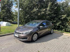 Brown Kia Ceed 2018 in Vilnius, with an engine capacity of 1.58 L and mileage of 203 thousand km for 4500 €, photo 8 on AUTOMOTO.COM.LV