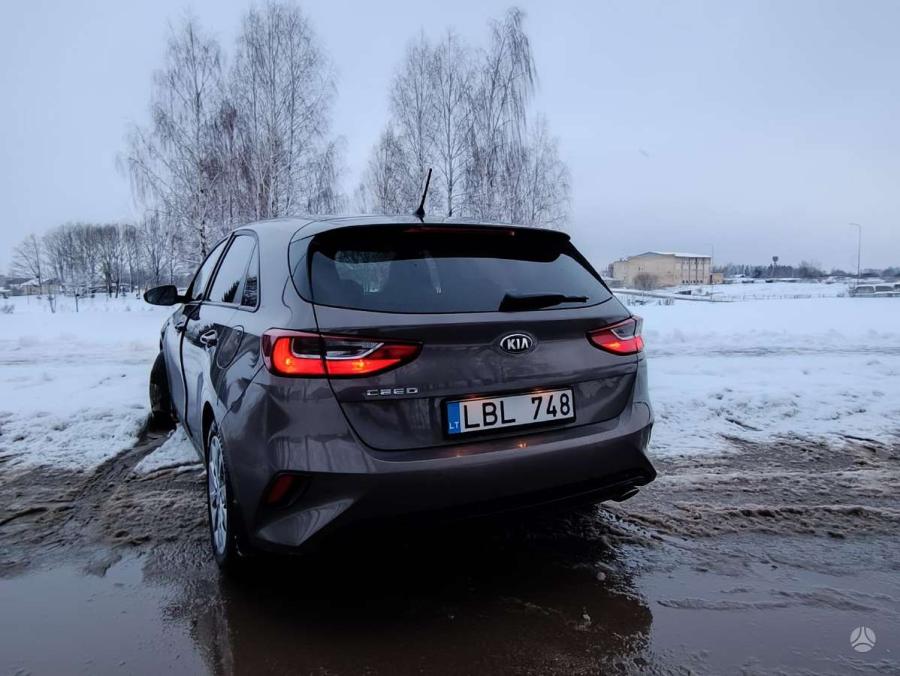 Brown Kia Ceed 2019 in Sirvintos, with an engine capacity of 1.35 L and mileage of 152 thousand km for 10500 €, photo 6 on AUTOMOTO.COM.LV