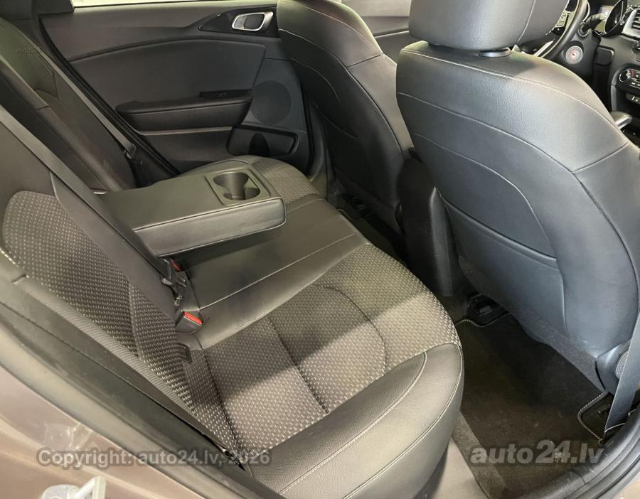 Brown Kia Ceed 2019 in Tallinn, with an engine capacity of 1.40 L and mileage of 94 thousand km for 12990 €, photo 12 on AUTOMOTO.COM.LV