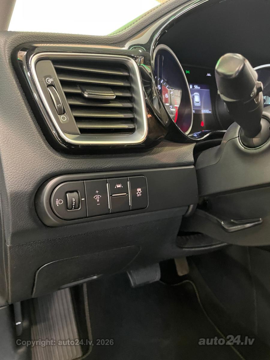 Brown Kia Ceed 2019 in Tallinn, with an engine capacity of 1.40 L and mileage of 94 thousand km for 12990 €, photo 18 on AUTOMOTO.COM.LV