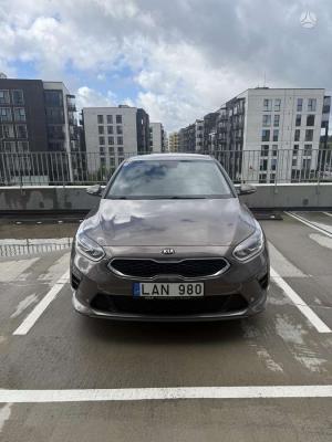 Brown Kia Ceed 2019 in Vilnius, with an engine capacity of 1.35 L and mileage of 77 thousand km for 11300 €, photo 9 on AUTOMOTO.COM.LV
