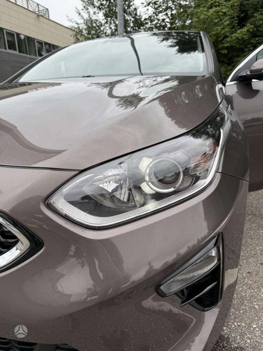Brown Kia Ceed 2019 in Vilnius, with an engine capacity of 1.35 L and mileage of 77 thousand km for 11300 €, photo 13 on AUTOMOTO.COM.LV