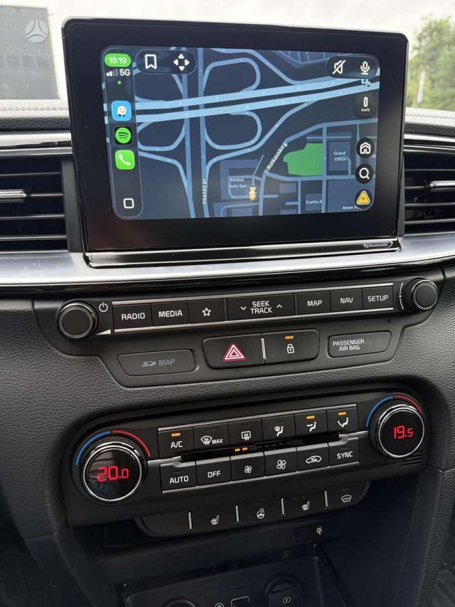 Brown Kia Ceed 2019 in Vilnius, with an engine capacity of 1.35 L and mileage of 77 thousand km for 11300 €, photo 16 on AUTOMOTO.COM.LV