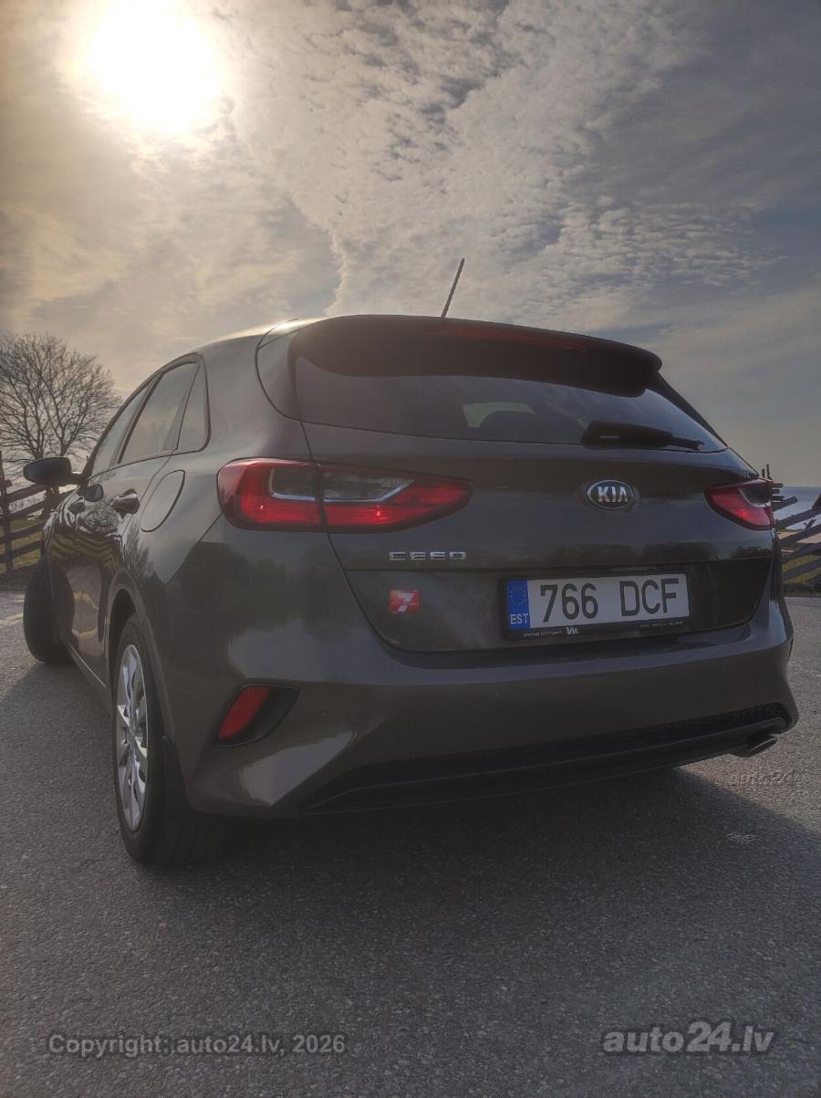 Brown Kia Ceed 2019 in Tallinn, with an engine capacity of 1.40 L and mileage of 100 thousand km for 9900 €, photo 11 on AUTOMOTO.COM.LV