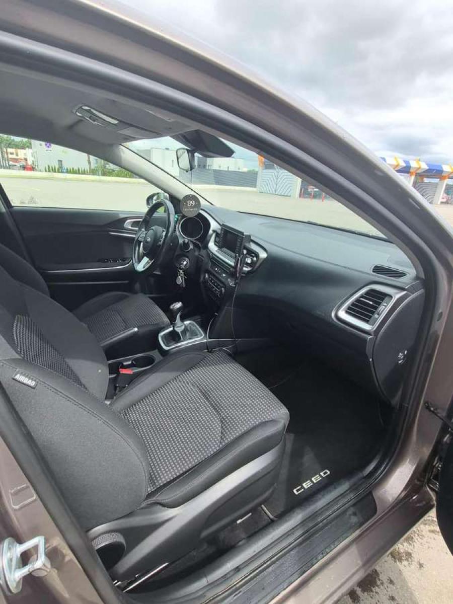 Brūns Kia Ceed 2019 Viļņa, ar dzinēja tilpumu 1.37 L un nobraukumu 124 tūkst. km par 8500 €, foto 8 vietnē AUTOMOTO.COM.LV