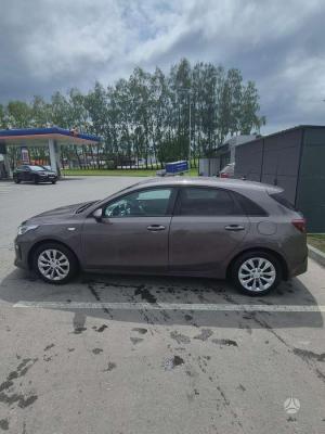 Brūns Kia Ceed 2019 Viļņa, ar dzinēja tilpumu 1.37 L un nobraukumu 124 tūkst. km par 8500 €, foto 9 vietnē AUTOMOTO.COM.LV