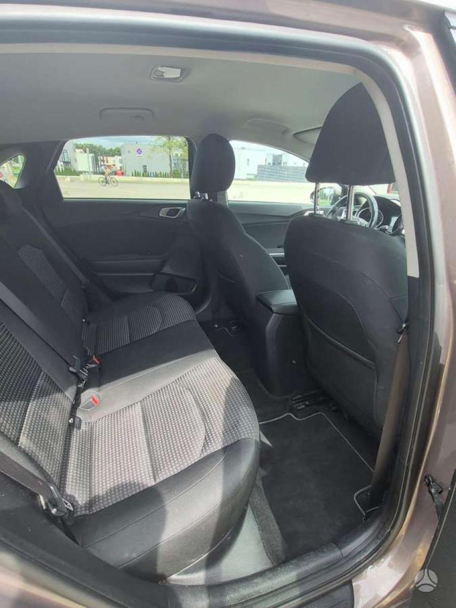 Brūns Kia Ceed 2019 Viļņa, ar dzinēja tilpumu 1.37 L un nobraukumu 124 tūkst. km par 8500 €, foto 11 vietnē AUTOMOTO.COM.LV