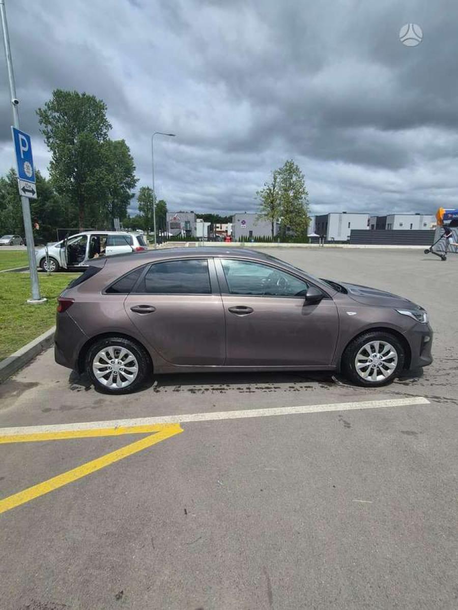 Brūns Kia Ceed 2019 Viļņa, ar dzinēja tilpumu 1.37 L un nobraukumu 124 tūkst. km par 8500 €, foto 17 vietnē AUTOMOTO.COM.LV