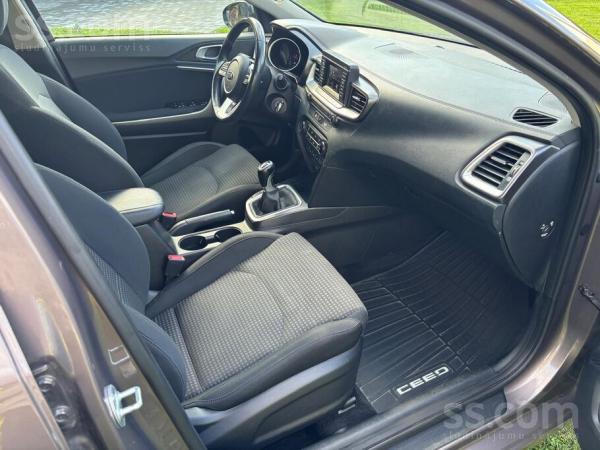 Brūns Kia Ceed 2019 Rīga, ar dzinēja tilpumu 1.60 L un nobraukumu 96 tūkst. km par 7000 €, foto 10 vietnē AUTOMOTO.COM.LV