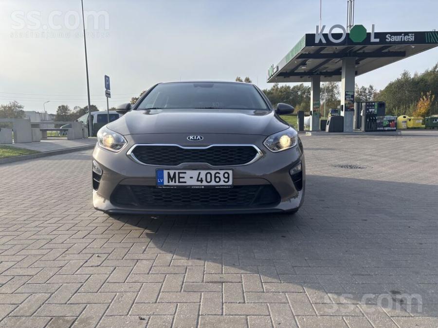 Brown Kia Ceed 2019 in Riga, with an engine capacity of 1.60 L and mileage of 97 thousand km for 6900 €, photo 4 on AUTOMOTO.COM.LV