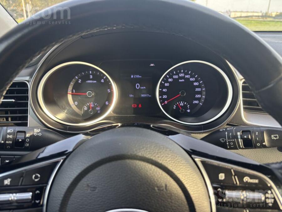 Brown Kia Ceed 2019 in Riga, with an engine capacity of 1.60 L and mileage of 97 thousand km for 6900 €, photo 7 on AUTOMOTO.COM.LV