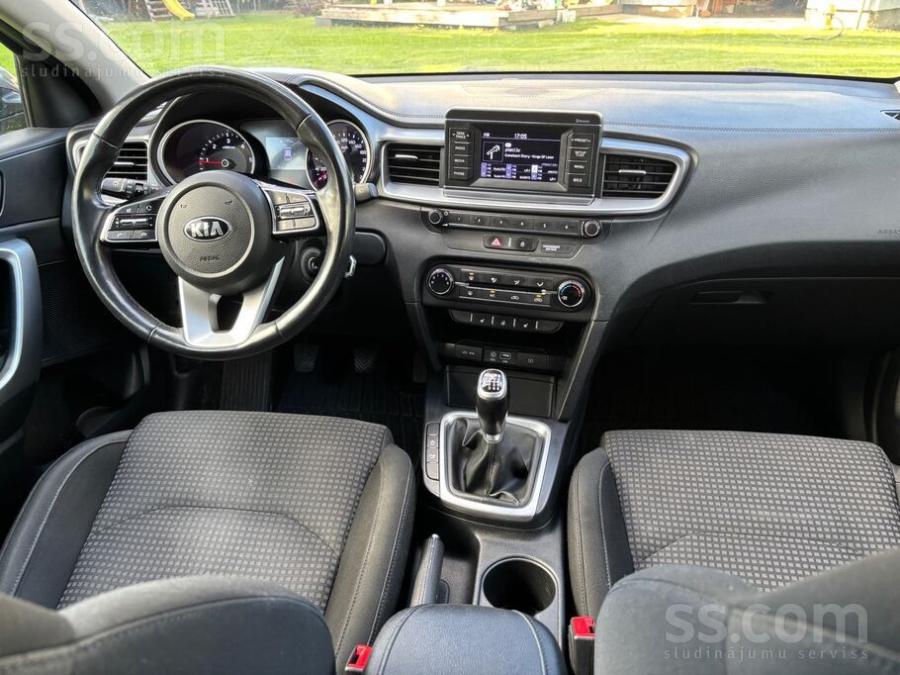 Brown Kia Ceed 2019 in Riga, with an engine capacity of 1.60 L and mileage of 97 thousand km for 6900 €, photo 8 on AUTOMOTO.COM.LV