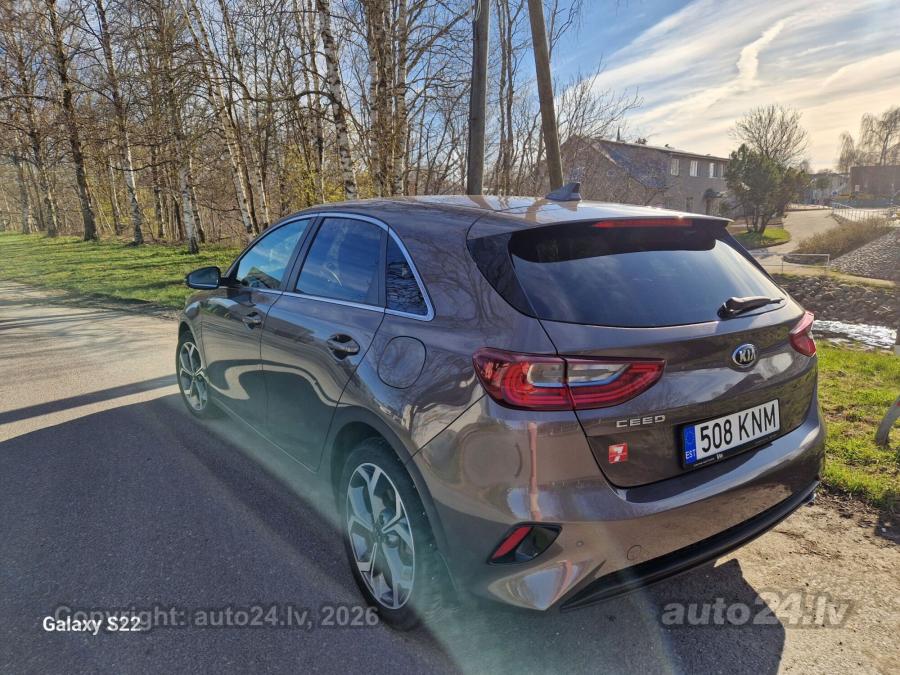Brown Kia Ceed 2021 in Tallinn, with an engine capacity of 1.50 L and mileage of 61 thousand km for 13900 €, photo 9 on AUTOMOTO.COM.LV