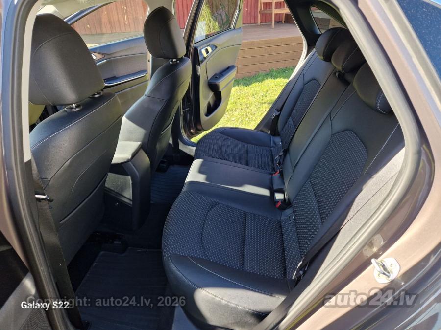 Brown Kia Ceed 2021 in Tallinn, with an engine capacity of 1.50 L and mileage of 61 thousand km for 13900 €, photo 13 on AUTOMOTO.COM.LV