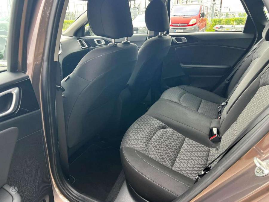 Brūns Kia Ceed 2021 Šauļi, ar dzinēja tilpumu 1.60 L un nobraukumu 104 tūkst. km par 10700 €, foto 12 vietnē AUTOMOTO.COM.LV