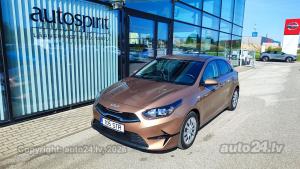 Brown Kia Ceed 2023 in Tartu, with an engine capacity of 1.50 L and mileage of 69 thousand km for 15990 €, photo  on AUTOMOTO.COM.LV