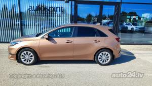Brown Kia Ceed 2023 in Tartu, with an engine capacity of 1.50 L and mileage of 69 thousand km for 15990 €, photo 3 on AUTOMOTO.COM.LV
