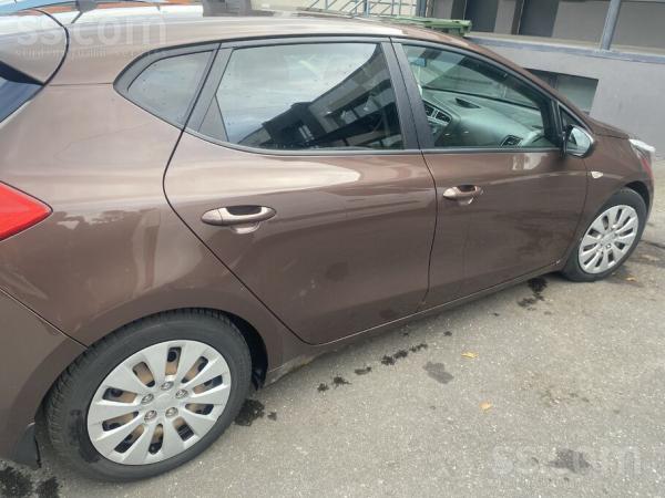 Brūns Kia Ceed 2014 Rīga, ar dzinēja tilpumu 1.40 L un nobraukumu 290 tūkst. km par 3500 €, foto 6 vietnē AUTOMOTO.COM.LV