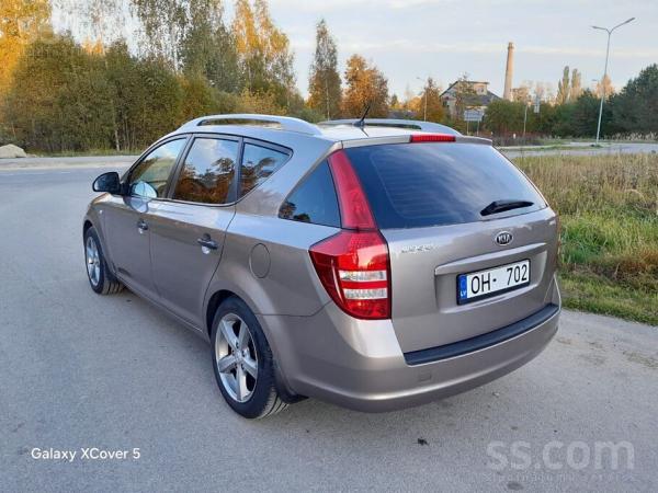 Brūns Kia Ceed 2007 Preiļi, ar dzinēja tilpumu 1.60 L un nobraukumu 352 tūkst. km par 1250 €, foto 4 vietnē AUTOMOTO.COM.LV