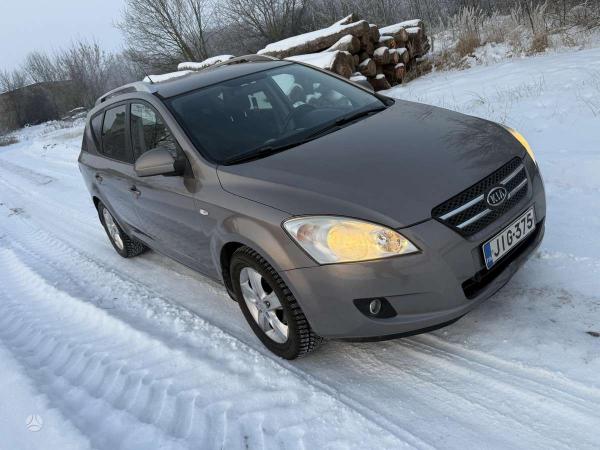 Brūns Kia Ceed 2008 Šauļi, ar dzinēja tilpumu 1.58 L un nobraukumu 317 tūkst. km par 2100 €, foto 2 vietnē AUTOMOTO.COM.LV