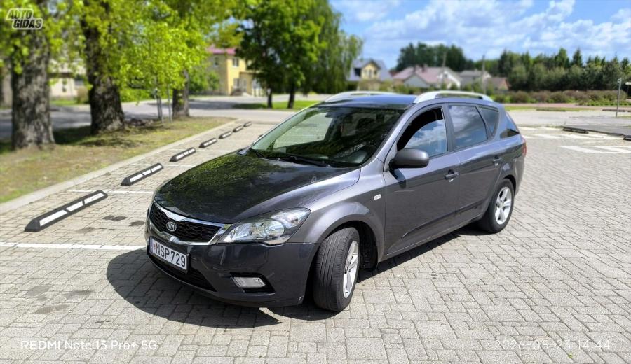 Brown Kia Ceed 2010 in Kelme, with an engine capacity of 1.60 L and mileage of 240 thousand km for 1850 €, photo 3 on AUTOMOTO.COM.LV