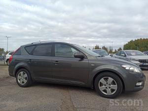 Brūns Kia Ceed 2010 Daugavpils, ar dzinēja tilpumu 1.60 L un nobraukumu 0 tūkst. km par 2800 €, foto 5 vietnē AUTOMOTO.COM.LV