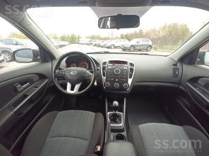 Brūns Kia Ceed 2010 Daugavpils, ar dzinēja tilpumu 1.60 L un nobraukumu 0 tūkst. km par 2800 €, foto 12 vietnē AUTOMOTO.COM.LV