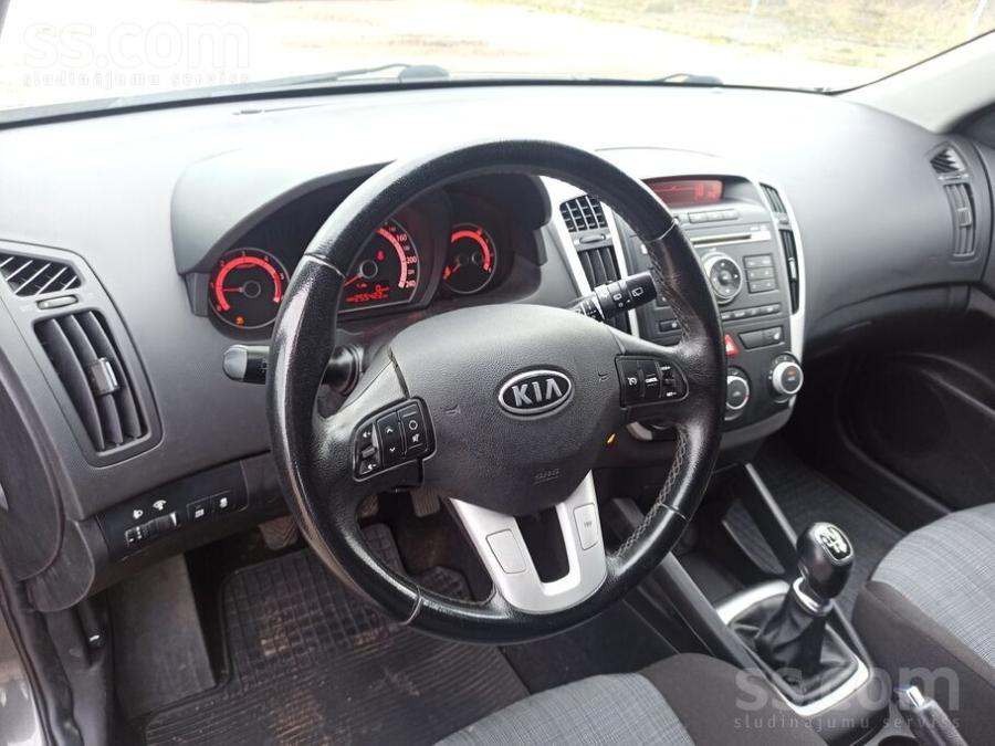Brūns Kia Ceed 2010 Daugavpils, ar dzinēja tilpumu 1.60 L un nobraukumu 0 tūkst. km par 2800 €, foto 22 vietnē AUTOMOTO.COM.LV