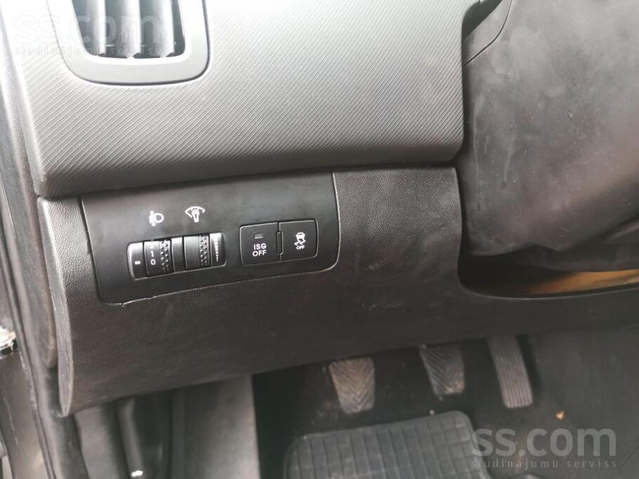 Brūns Kia Ceed 2010 Daugavpils, ar dzinēja tilpumu 1.60 L un nobraukumu 0 tūkst. km par 2800 €, foto 24 vietnē AUTOMOTO.COM.LV
