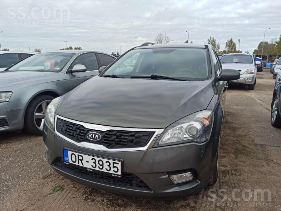 Brūns Kia Ceed 2010 Daugavpils, ar dzinēja tilpumu 1.60 L un nobraukumu 0 tūkst. km par 2800 €, foto 31 vietnē AUTOMOTO.COM.LV