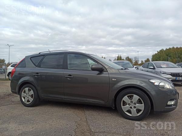 Brūns Kia Ceed 2010 Daugavpils, ar dzinēja tilpumu 1.60 L un nobraukumu 0 tūkst. km par 2800 €, foto 5 vietnē AUTOMOTO.COM.LV