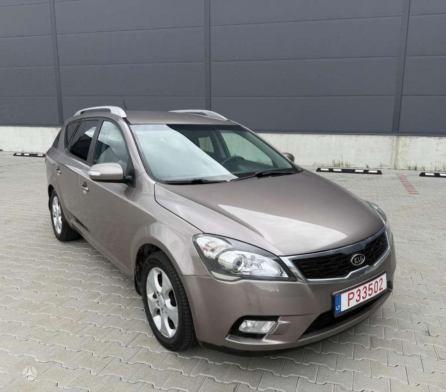 Brūns Kia Ceed 2011 Šauļi, ar dzinēja tilpumu 1.60 L un nobraukumu 288 tūkst. km par 2350 €, foto 3 vietnē AUTOMOTO.COM.LV