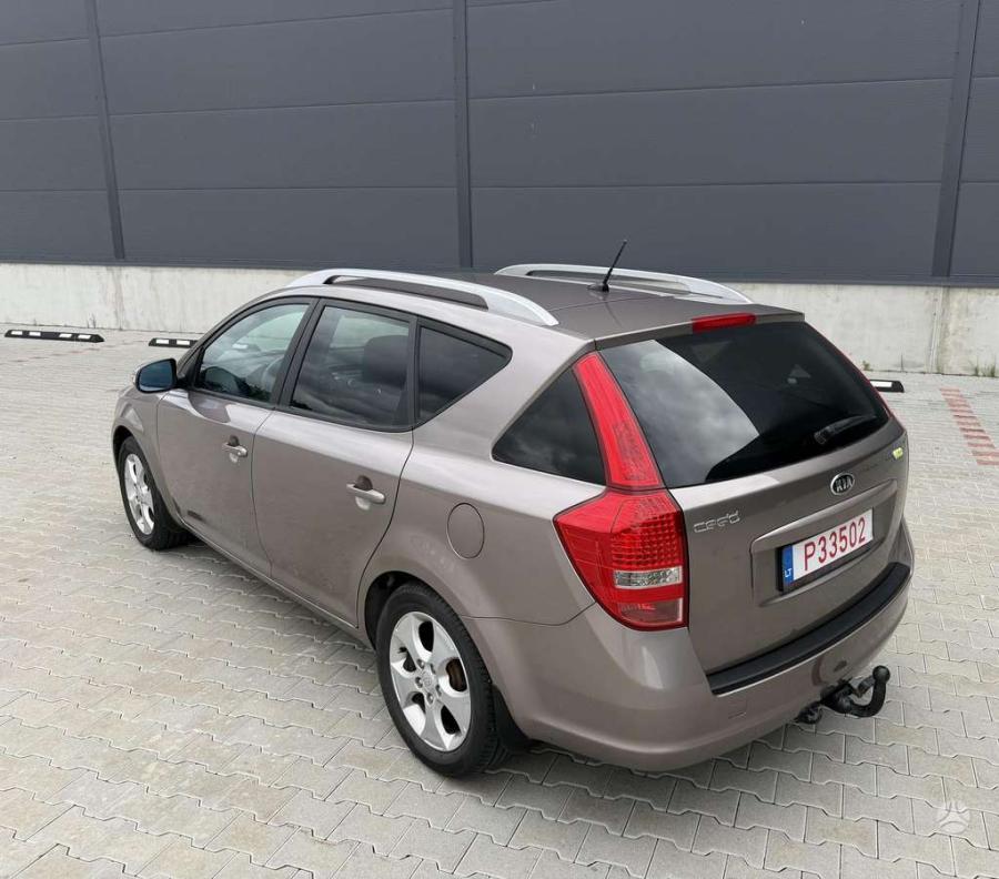 Brūns Kia Ceed 2011 Šauļi, ar dzinēja tilpumu 1.60 L un nobraukumu 288 tūkst. km par 2350 €, foto 11 vietnē AUTOMOTO.COM.LV