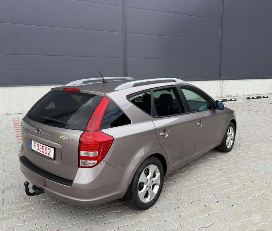 Brūns Kia Ceed 2011 Šauļi, ar dzinēja tilpumu 1.60 L un nobraukumu 288 tūkst. km par 2350 €, foto 12 vietnē AUTOMOTO.COM.LV