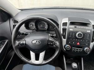 Brūns Kia Ceed 2011 Šauļi, ar dzinēja tilpumu 1.60 L un nobraukumu 288 tūkst. km par 2350 €, foto 24 vietnē AUTOMOTO.COM.LV