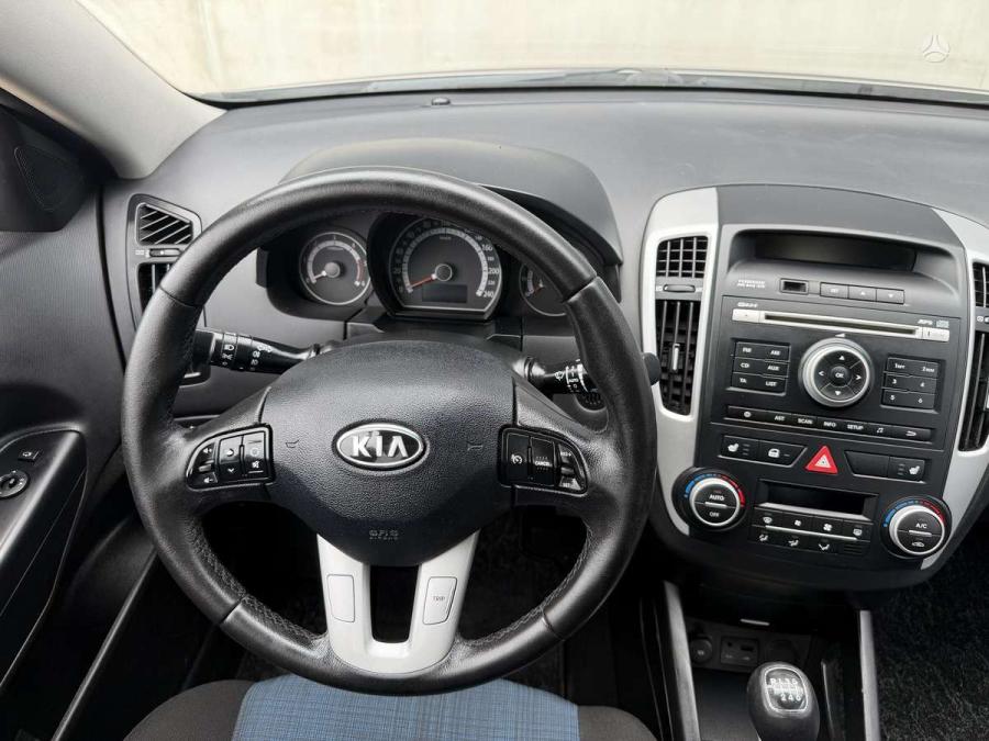 Brūns Kia Ceed 2011 Šauļi, ar dzinēja tilpumu 1.60 L un nobraukumu 288 tūkst. km par 2350 €, foto 24 vietnē AUTOMOTO.COM.LV